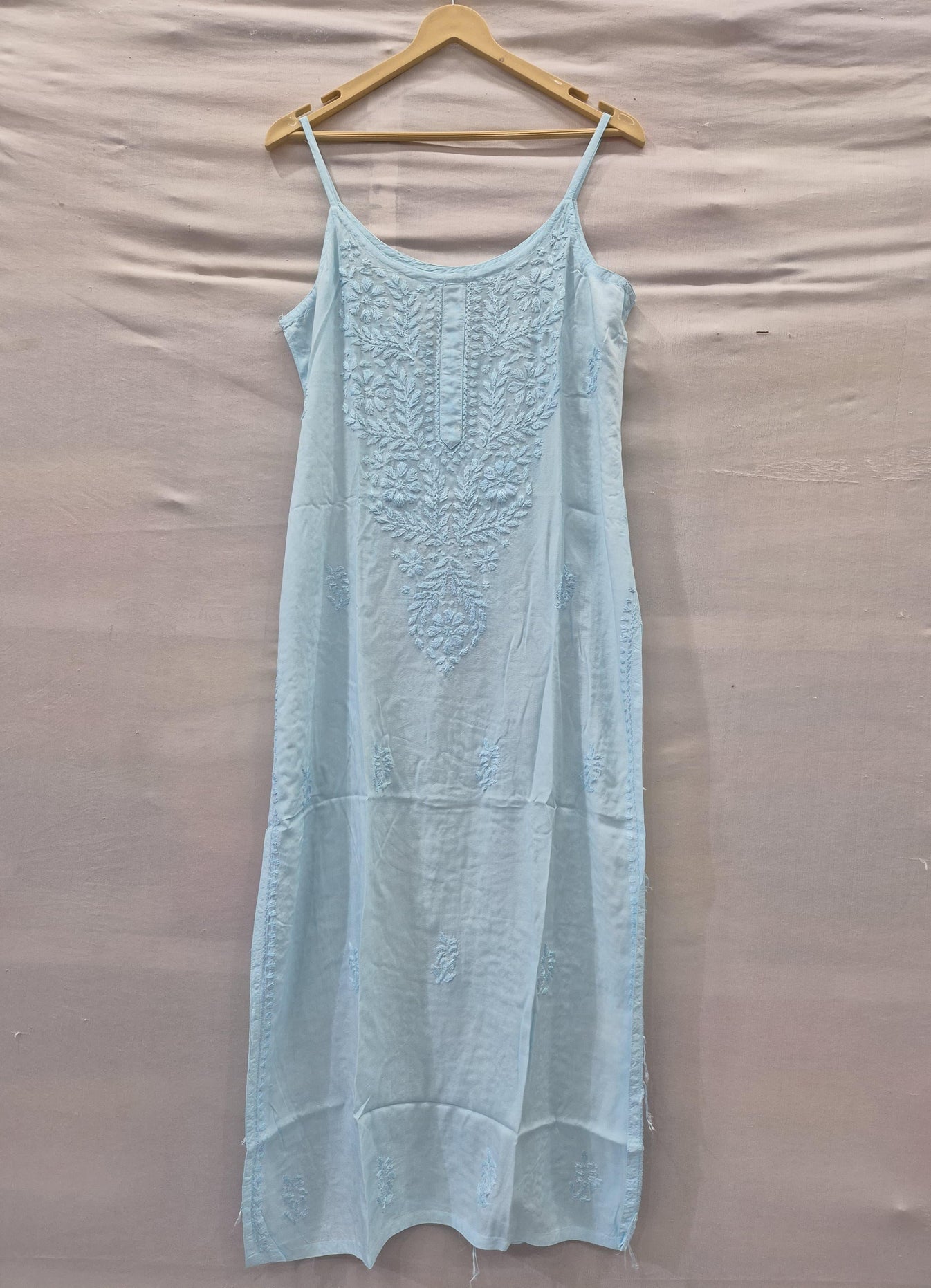 Noodle Strip Chikankari Kurti – Chikankarigari